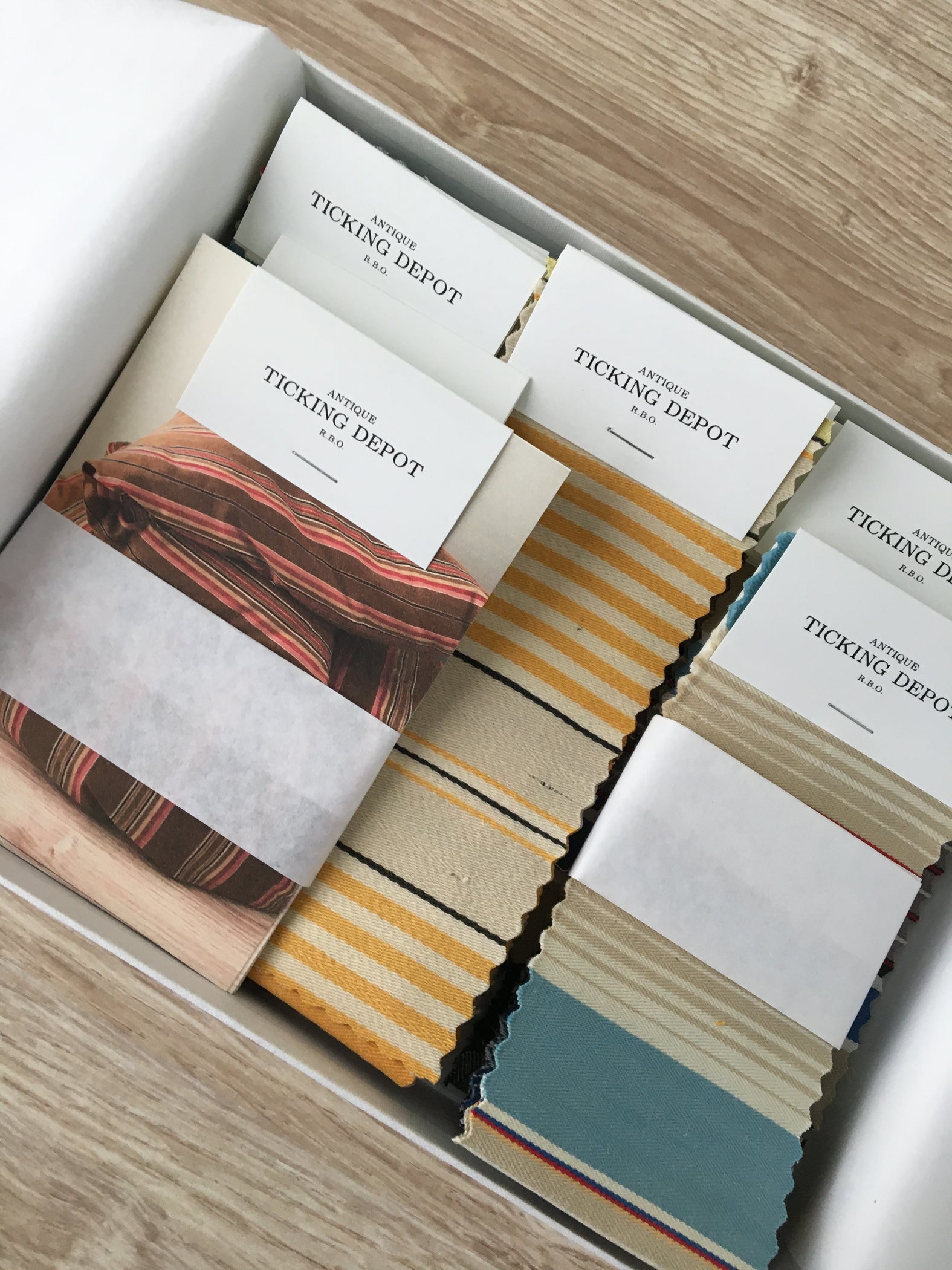 Samples Box | TICKING DEPOT